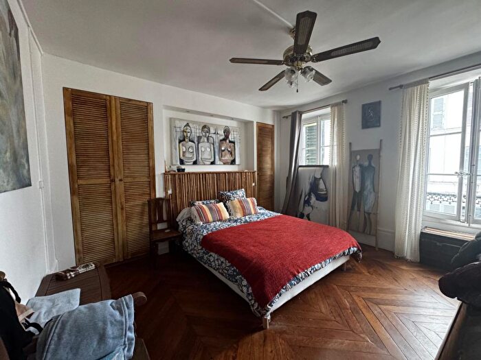 Maison à vendre - Fontainebleau, Centre-ville - 9 pièces - 5 chambres