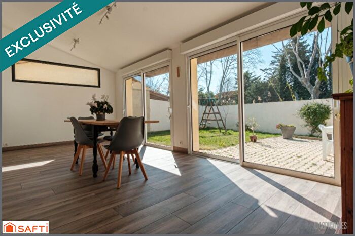 Maison à vendre - Arles, Pont de Crau, Moulès - 4 pièces - 3 chambres