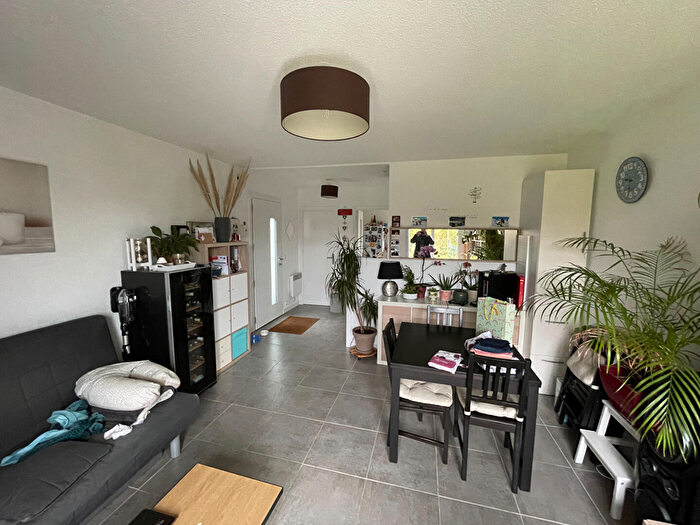 Maison à louer - Questembert - 2 pièces - 1 chambre