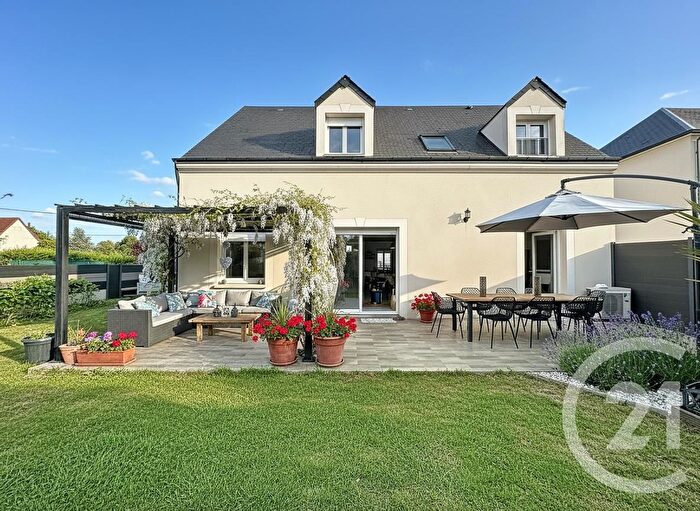 Orléans, Soleil Levant, Champ de Mars : Maison 8 pièces à vendre