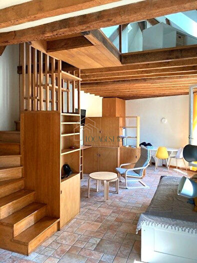 Bourges, Centre-ville, Charlet, Lahitolle, Pignoux, Sembat : Appartement 2 pièces à louer