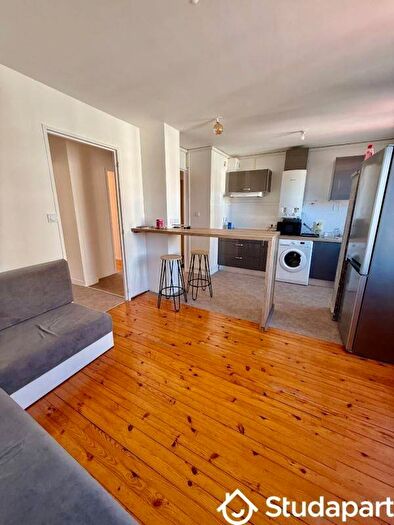 Appartement à louer - Bizillon-Centre Deux, Saint-Étienne - 1 pièce - 3 chambres