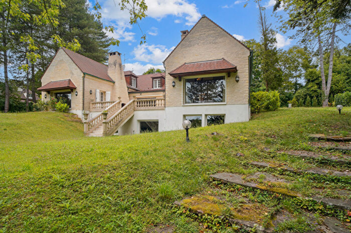Maison à vendre - Saint-Nom-la-Bretèche - 10 pièces - 4 chambres