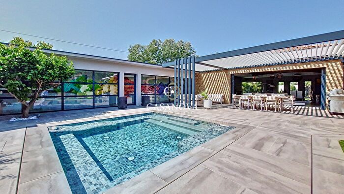 Maison à vendre - Agde, Le Grau dAgde - 6 pièces - 4 chambres