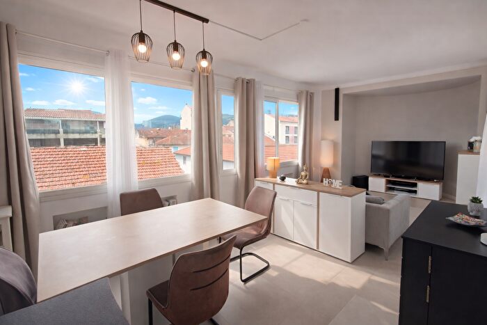 Appartement à vendre - Vallauris, Centre-ville - 5 pièces - 3 chambres