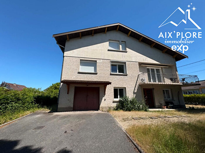 Péronnas : Maison 8 pièces à vendre