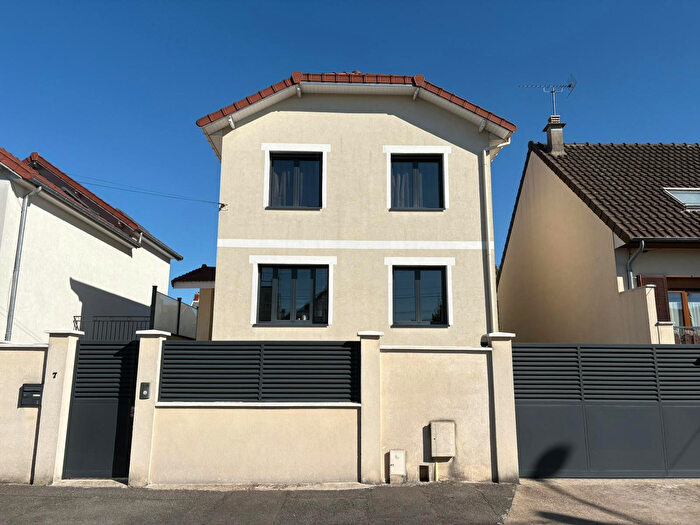 Champigny-sur-Marne, Coeuilly Village Parisien - Maison 5 pièces à vendre