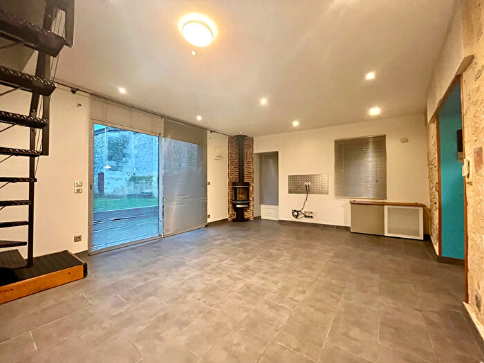 Maison à louer - Cézac - 3 pièces - 2 chambres