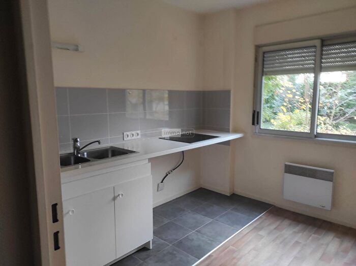 Appartement à louer - Centre-Brou, Bourg-en-Bresse - 1 pièce