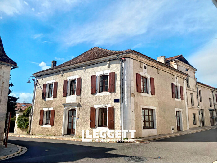 Maison à vendre - Saint-Séverin - 6 pièces - 4 chambres