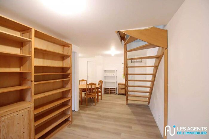 Appartement à louer - Bourgogne-Châtelet, Orléans - 3 pièces - 1 chambre