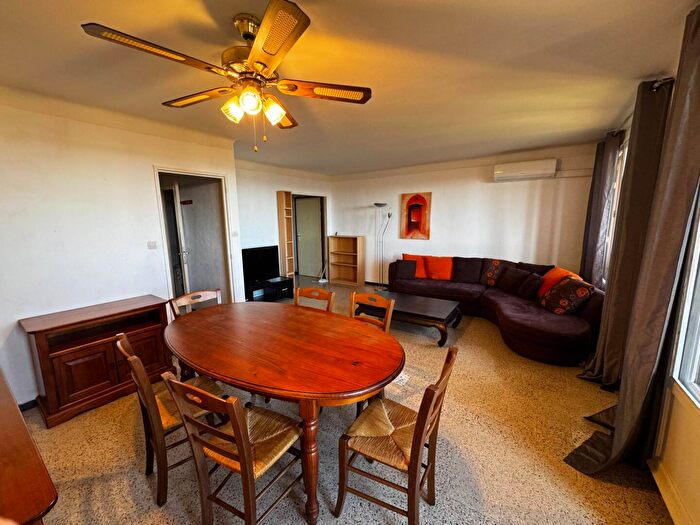 Appartement à louer - Manosque - 3 pièces - 2 chambres