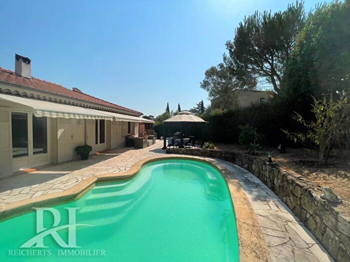 Maison à vendre - Mougins, Le Colombier, Colombe, Cabrières, Le Bordé - 5 pièces - 3 chambres