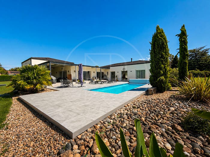 Maison 8 pièces à vendre - postalCode