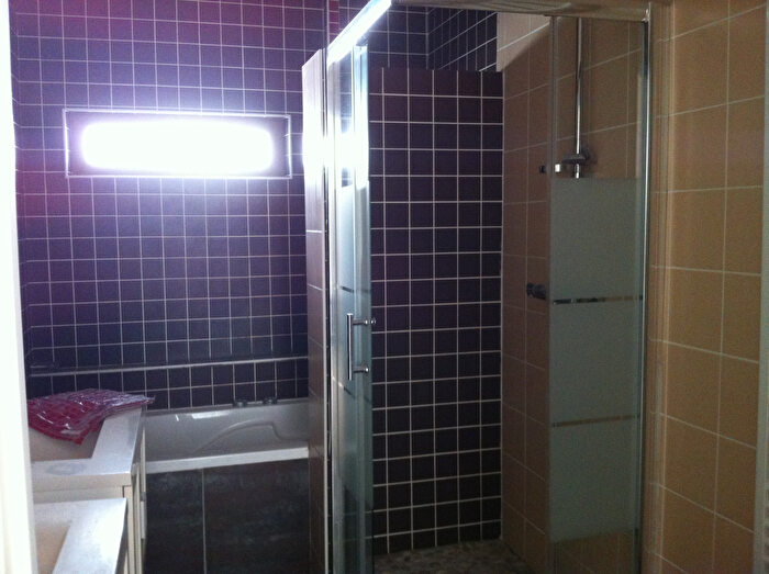 Châtellerault, Centre-ville - Maison 5 pièces à louer