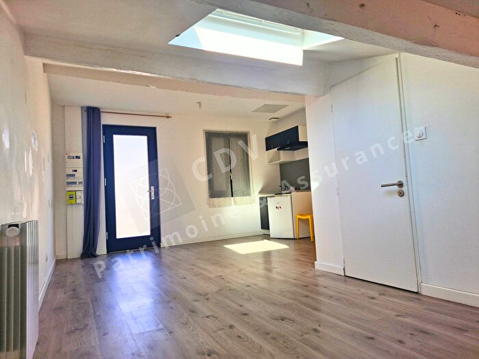 Appartement à vendre - Décines-Charpieu, Sablon - 1 pièce