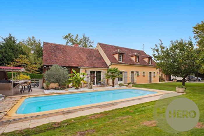 Maison à vendre - Montfort-lAmaury - 8 pièces - 5 chambres