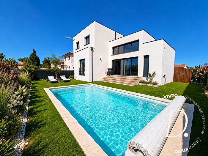 Maison 5 pièces à vendre à Saint-Cyprien, Village, Zone d'Activité