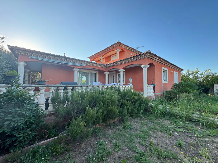 Maison à vendre - Remoulins - 5 pièces - 4 chambres