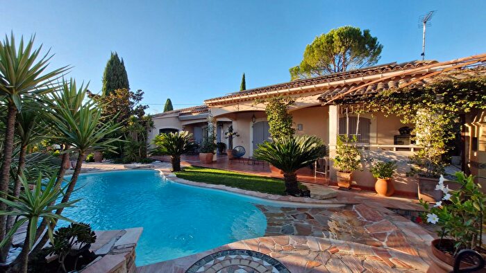 Maison à vendre - Les Angles - 5 pièces - 4 chambres