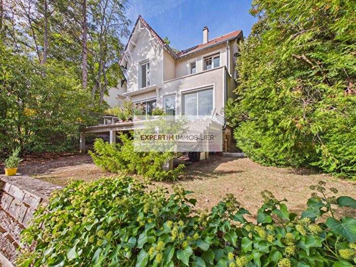 Maison 6 pièces à vendre à Viroflay, Aulnettes, Forêt Domaniale de Fausses-Reposes
