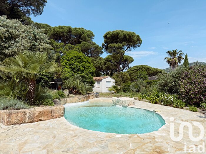 Maison à vendre - Sainte-Maxime, Saquèdes, Quilladou, Garonnette, Golfe - 5 pièces - 4 chambres