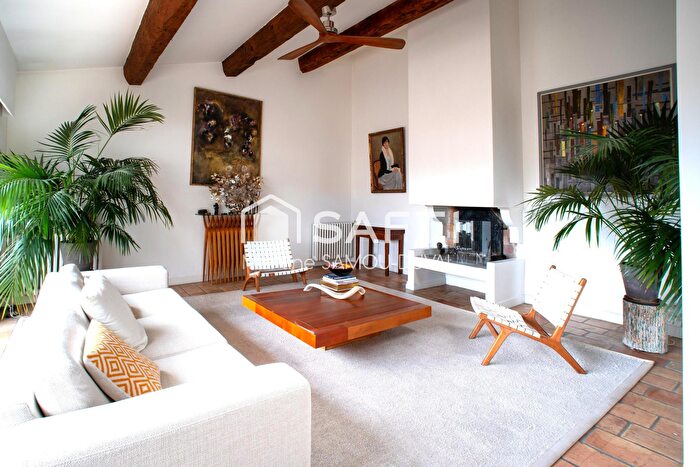 Maison à vendre - Le Beausset - 6 pièces - 5 chambres