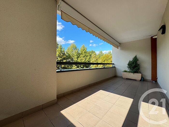 Thionville, Briquerie : Appartement 4 pièces à louer