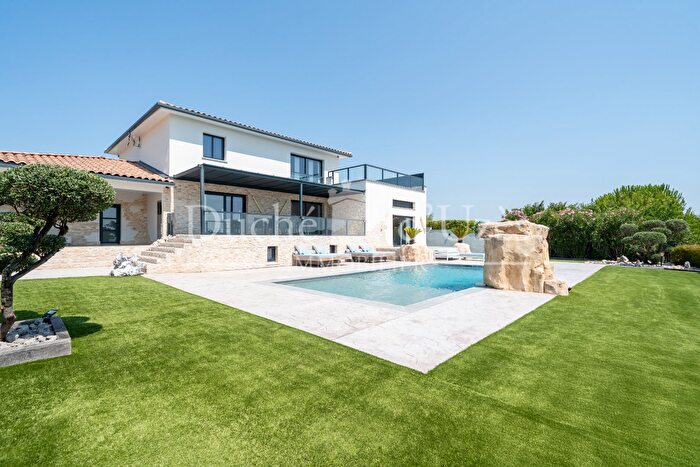 Maison à vendre - Uzès - 9 pièces - 4 chambres