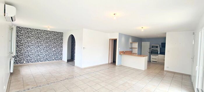 Maison à vendre - Saint-Jean-de-Verges - 3 pièces - 2 chambres