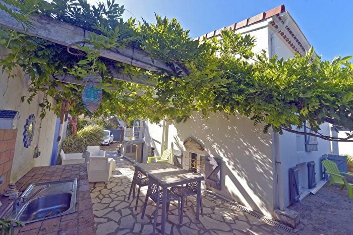 Maison à vendre - Royan - 5 pièces - 3 chambres