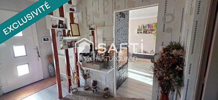 Maison à vendre - Moncoutant - 6 pièces - 4 chambres