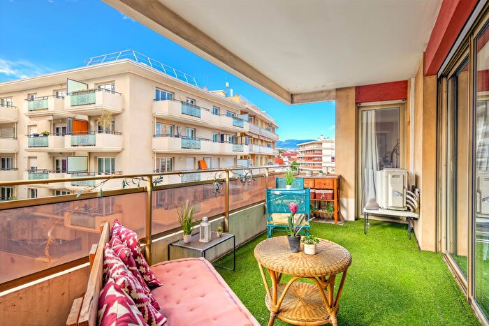 Appartement à vendre - Saint-Laurent-du-Var, Centre-ville, Rascas, Notre-Dame, Condamines - 3 pièces - 2 chambres