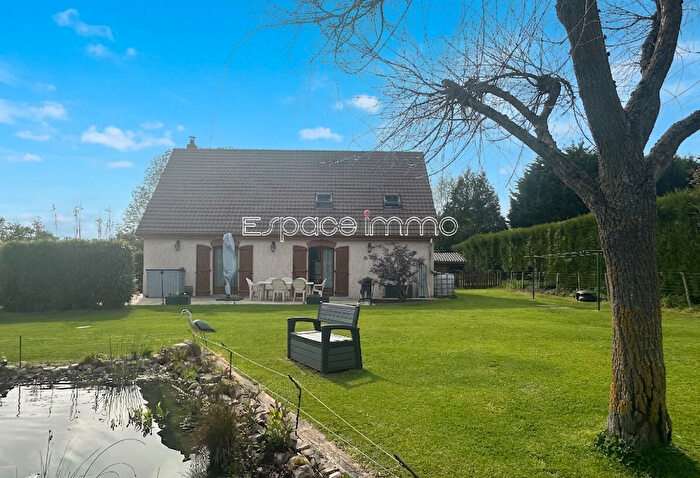 Maison 6 pièces à vendre - Sainte-Croix-sur-Buchy