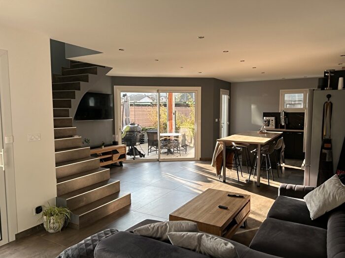 Maison à vendre - Chapareillan - 8 pièces - 3 chambres