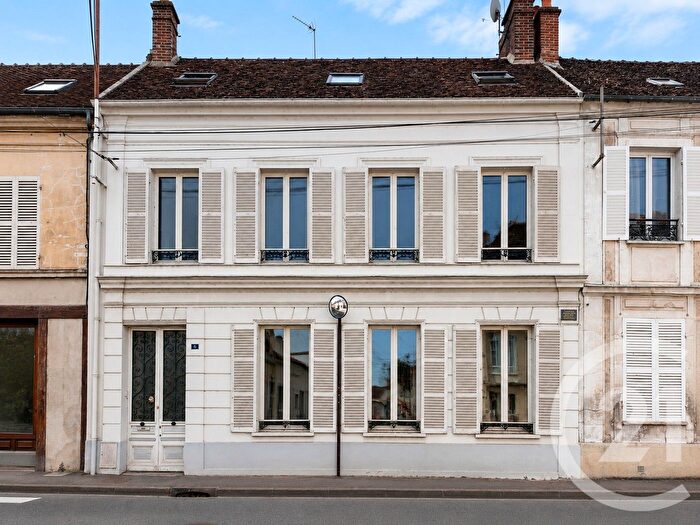 Maison 10 pièces à vendre - Donnemarie-Dontilly