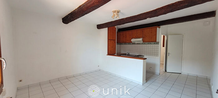 Saint-Martin-de-Londres : Appartement 2 pièces à louer