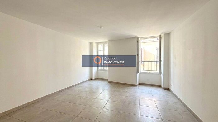 Appartement à louer - Méounes-lès-Montrieux - 1 pièce