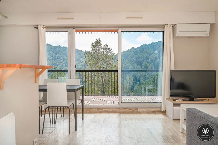 Appartement à vendre - Marseille e , Mazargues - 3 pièces - 1 chambre