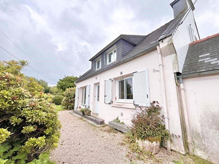 Maison 5 pièces à Sizun, à louer