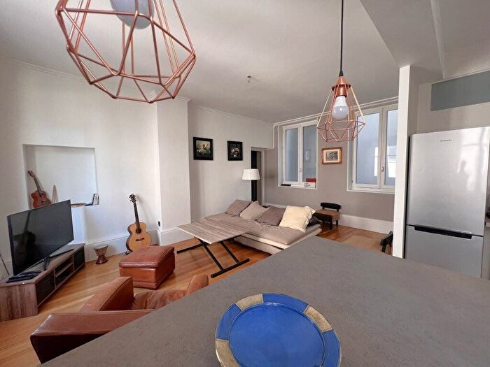 Presquîle, Centre ville, Cordeliers, Lyon 2ème arrondissement - Appartement 3 pièces à louer