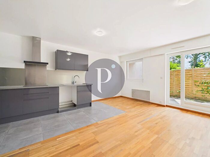 Verrières-le-Buisson, Ferme, Saint-Fiacre : Appartement 3 pièces à vendre