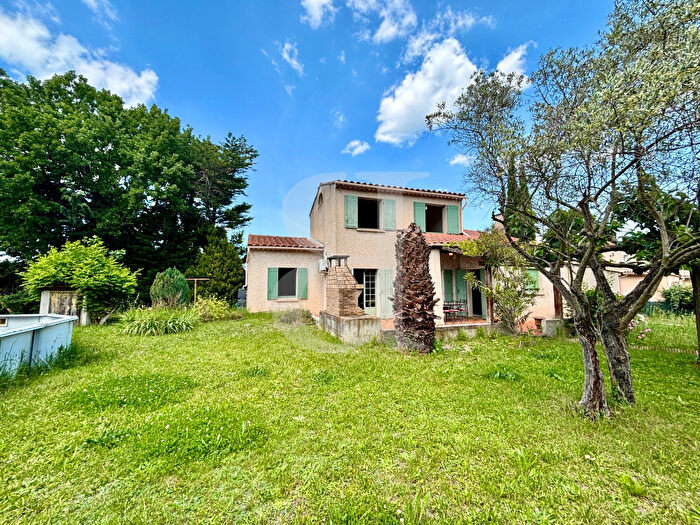 Maison à vendre - Saint-Rémy-de-Provence - 5 pièces - 3 chambres