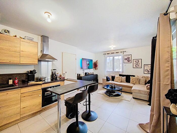 Appartement à vendre - Nice, Saint-Isidore - 2 pièces - 1 chambre