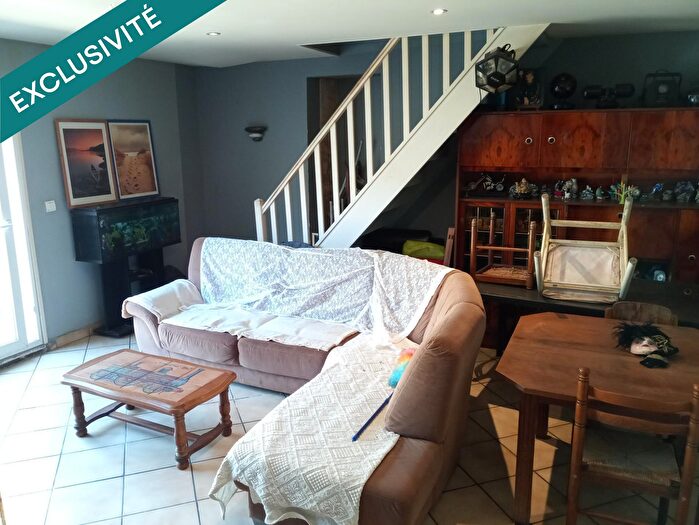 Maison 5 pièces à vendre à Chenac-Saint-Seurin-d'Uzet