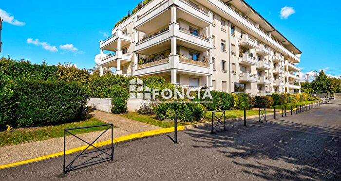 Appartement à vendre - Saint-Ouen-lAumône, Eglise - 4 pièces - 3 chambres