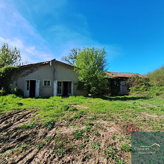 Maison à vendre - Blésignac - 5 pièces - 2 chambres