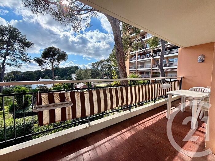 Appartement à vendre - Le Cannet, Mimosas - 3 pièces - 2 chambres