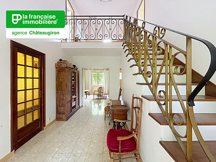 Maison 7 pièces à Châteaugiron, à vendre