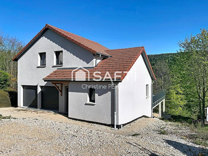 Maison 5 pièces à vendre à Jougne